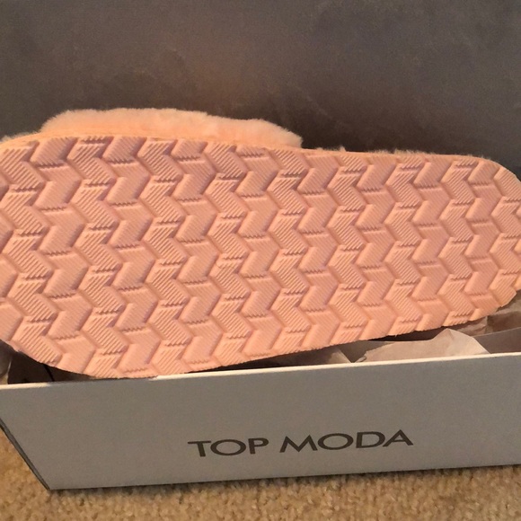 TOP Moda | Shoes | Band New Top Moda Furry Slides | Poshmark